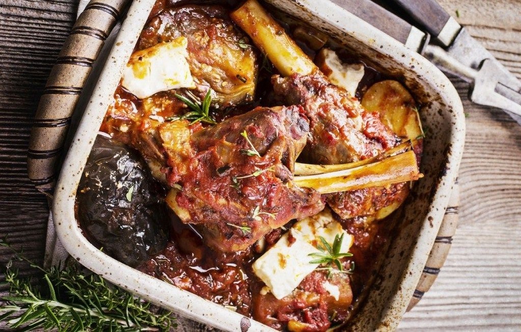 KUHAJMO NEDJELJOM Pečena janjetina s krumpirom - IstraIN