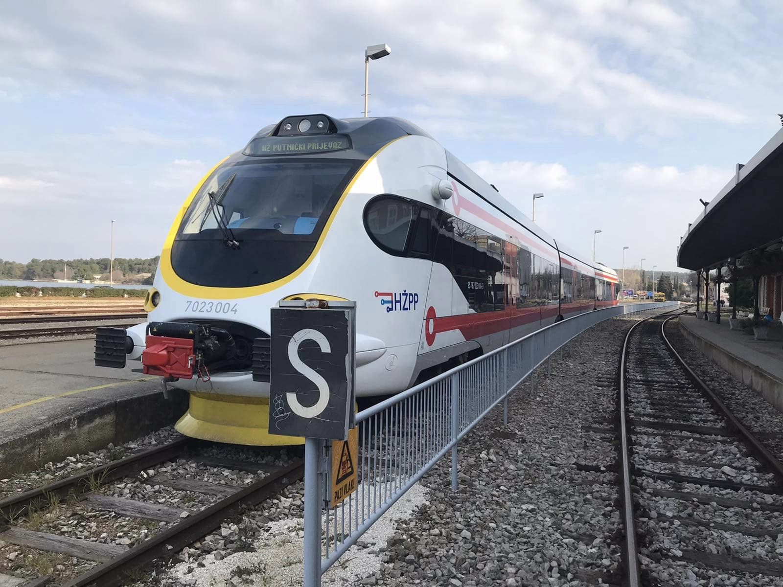 NOVI VLAKOVI U ISTRI NISU PUSTA OBEĆANJA? Hrvatske željeznice dale ...